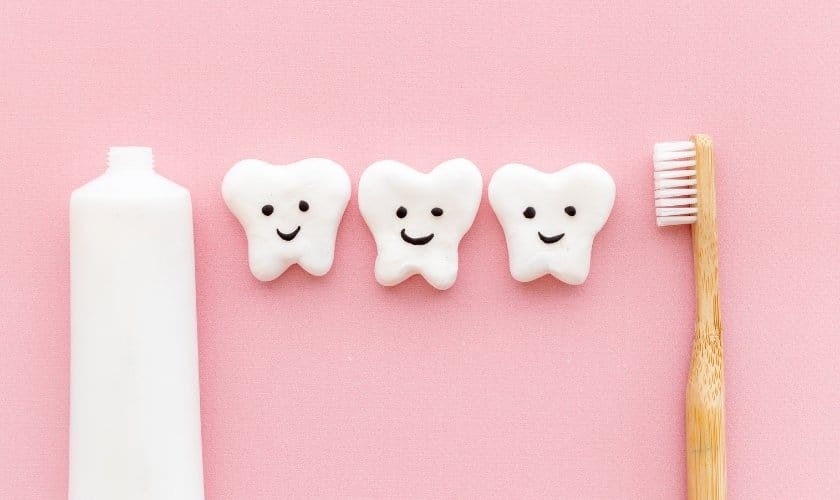 Guide On Your First Time Taking Out Immediate Dentures